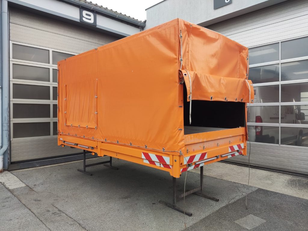 Pritsche/Plane Aufbau 3.5t/5t - Laimer Nutzfahrzeuge